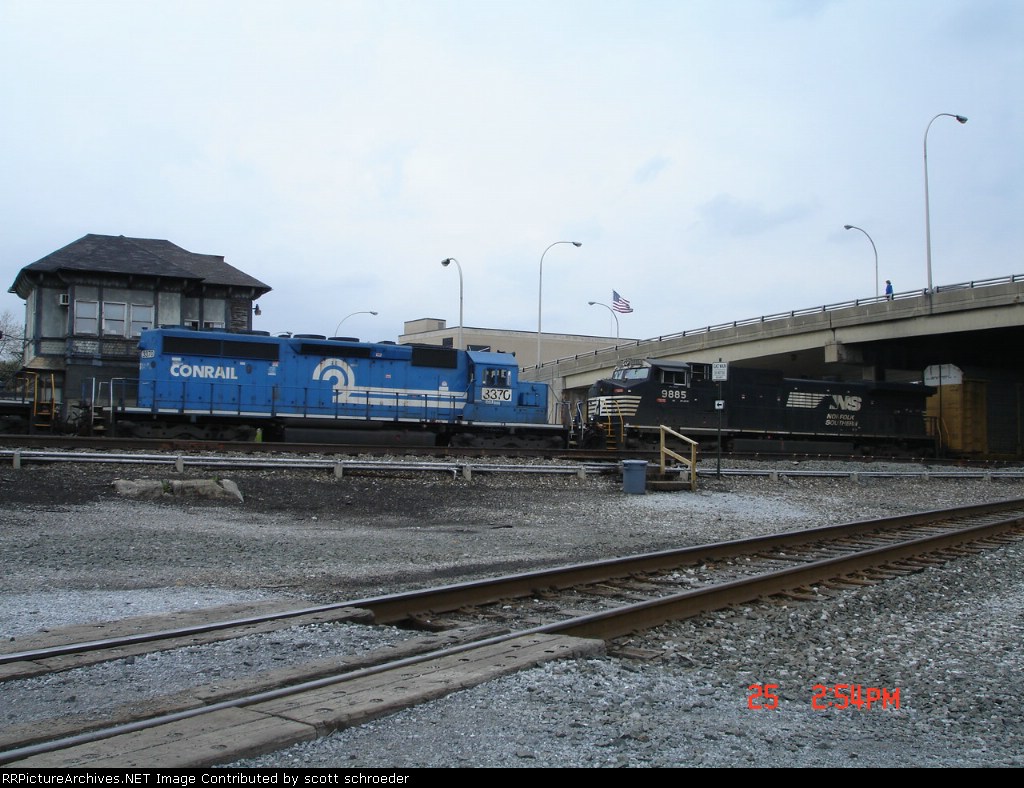 NS 3370 & NS 9885 head WB
